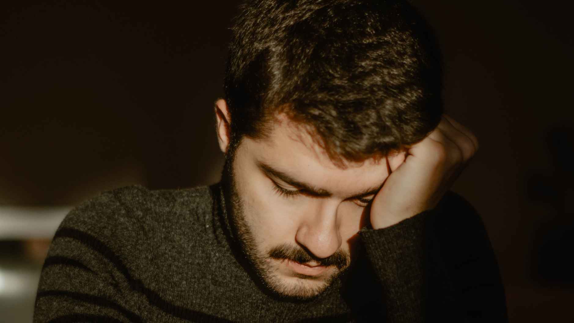 Como lidar com o cansaço espiritual? Dicas úteis e práticas